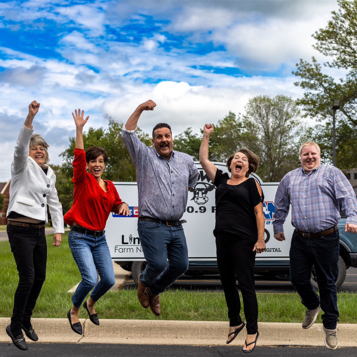 KRUE 92.1 – KOWZ Media